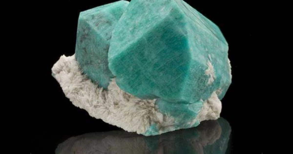 Types Of Amazonite - Amazonite's Physical Benefits And Jewelry