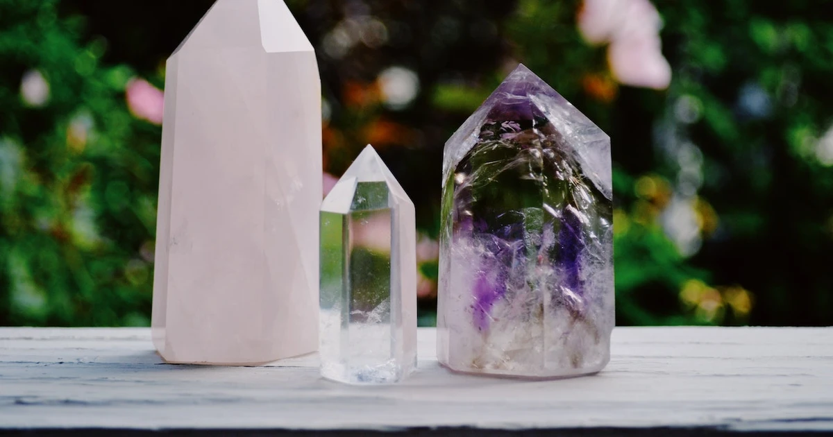 Natural Quartz Crystal Meaning - Understanding The Mysterious