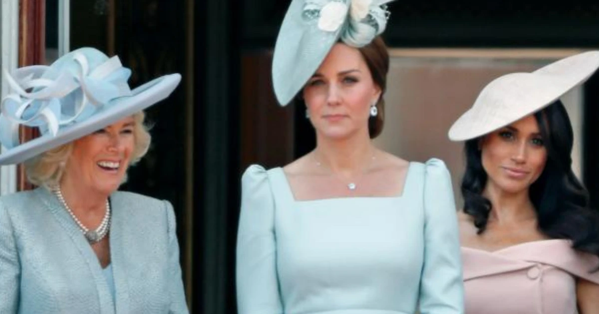 Fans Are Convinced This Iconic Piece Of British Royal Jewelry Is ‘Cursed’