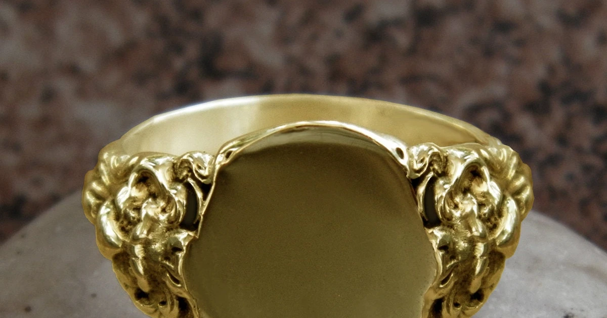 Exploring The Allure Of Gold Jewelry For Gothic Style
