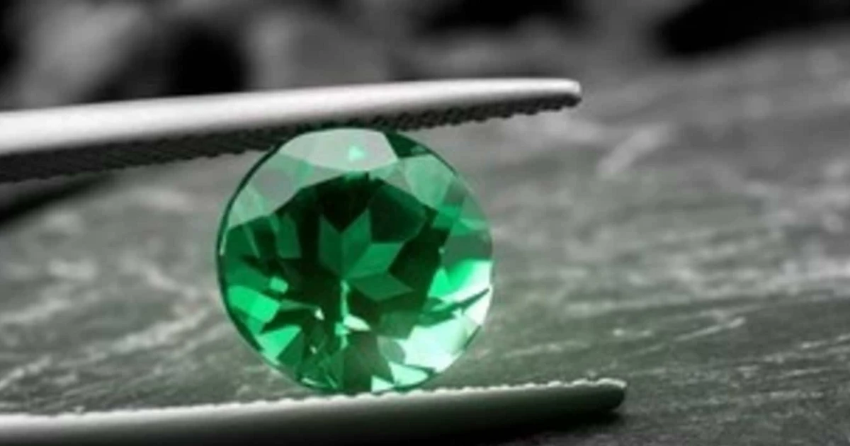 Types Of Emerald - Their Uniqueness As Jewelry As Well As Their Benefits
