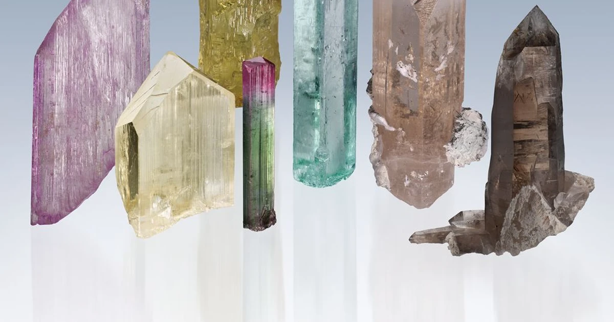 10 Different Gemstone Families
