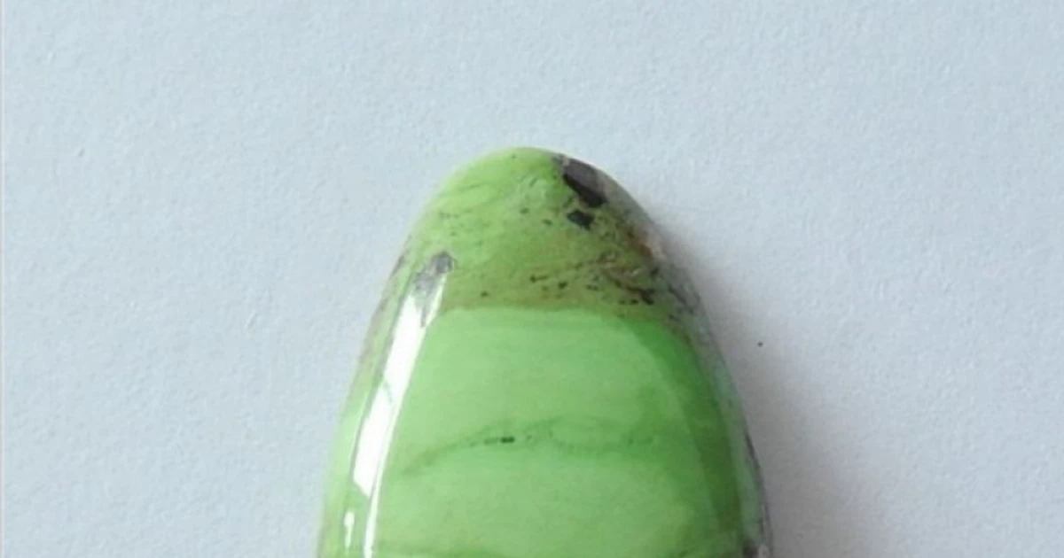 Gaspeite Facts, Information And Description