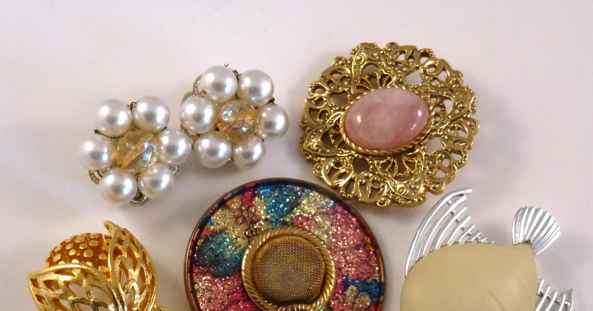 Classic Vintage Jewelry - Adorn Yourself With Vintage Treasures